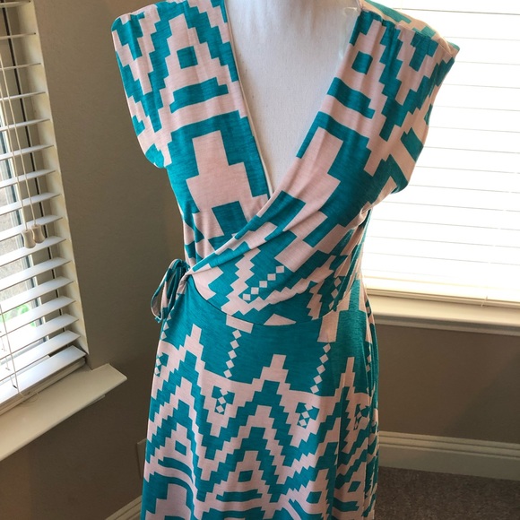 Fantastic Fawn | Dresses | Fantastic Fawn Light Blue And Pinkcream Wrap ...